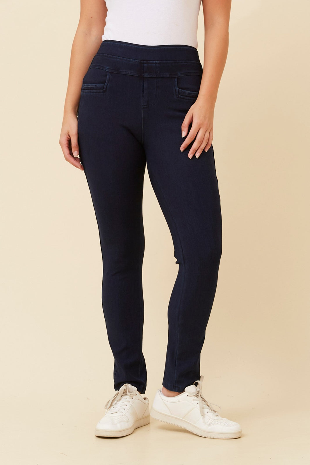 Leggings & FEMME Connection